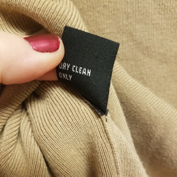 Cyrus | Tops | Cyrus Knits Faux Fur Draped Collar Ribbed Top | Poshmark